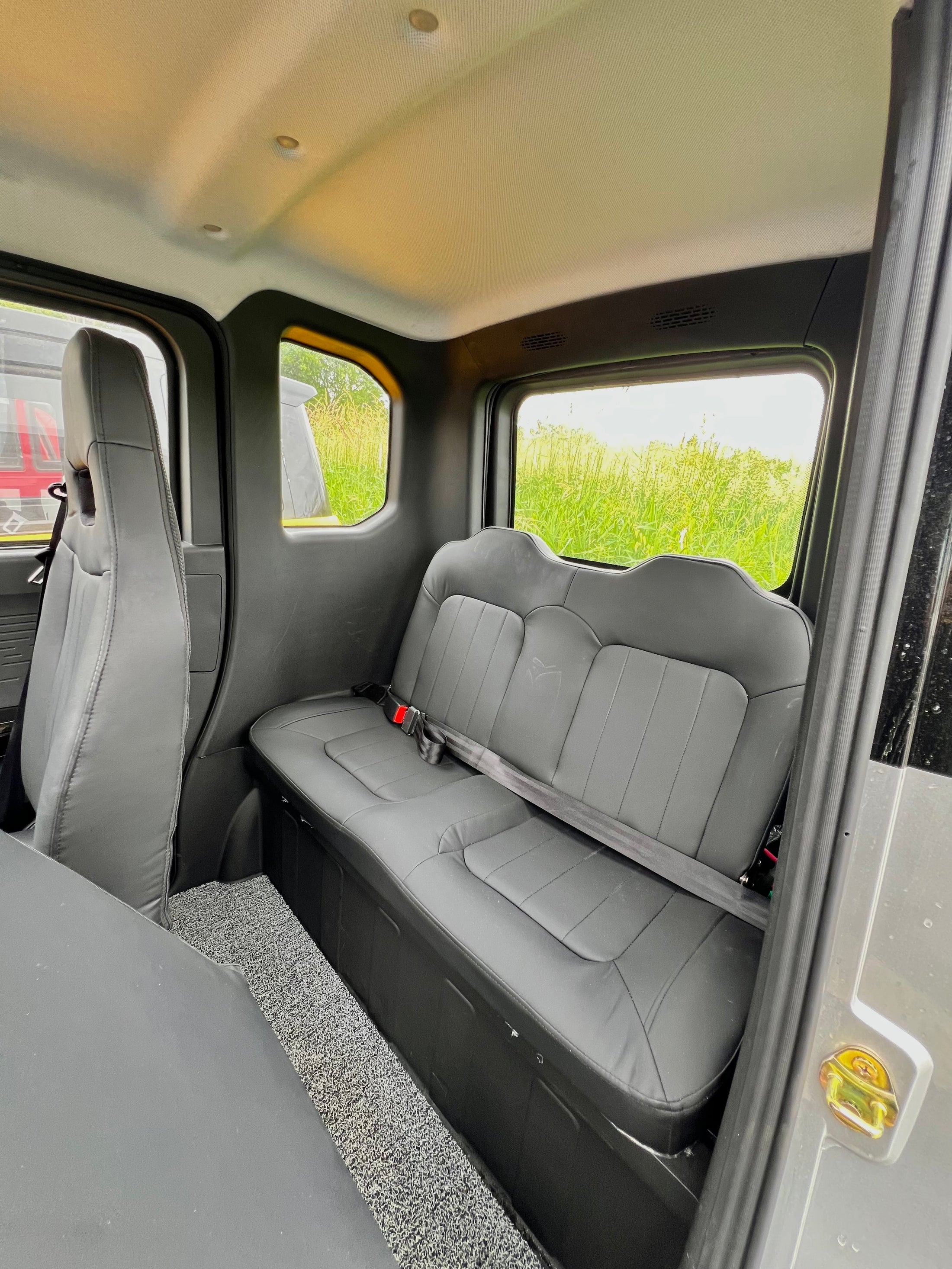 Matrix NEXA 4S-4 Seater Enclosed Scooter – Ride the Wind Ebikes