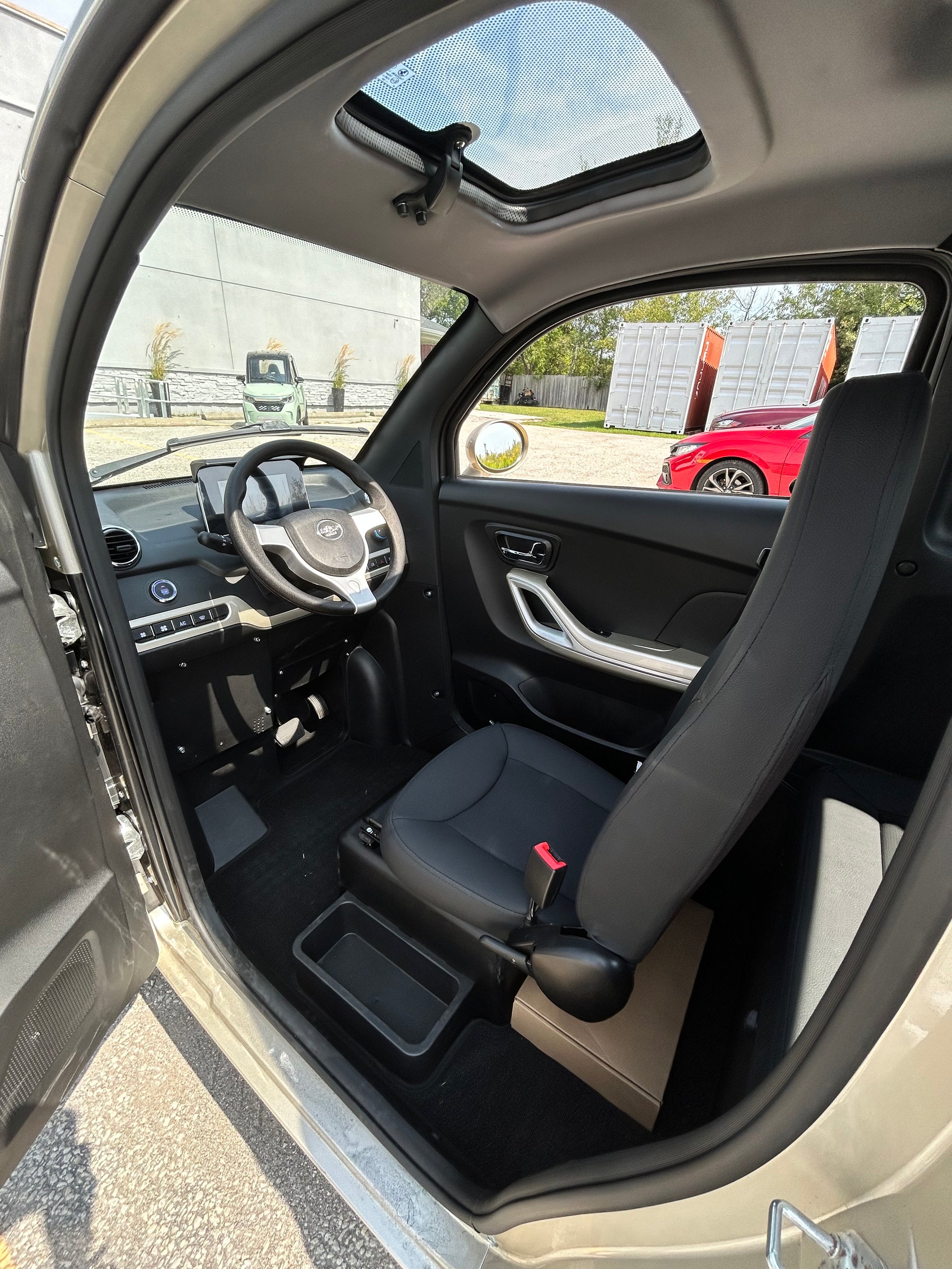 Ecolo ET4 Connect 4 Wheel Enclosed Mobility Scooter – Ride the Wind Ebikes