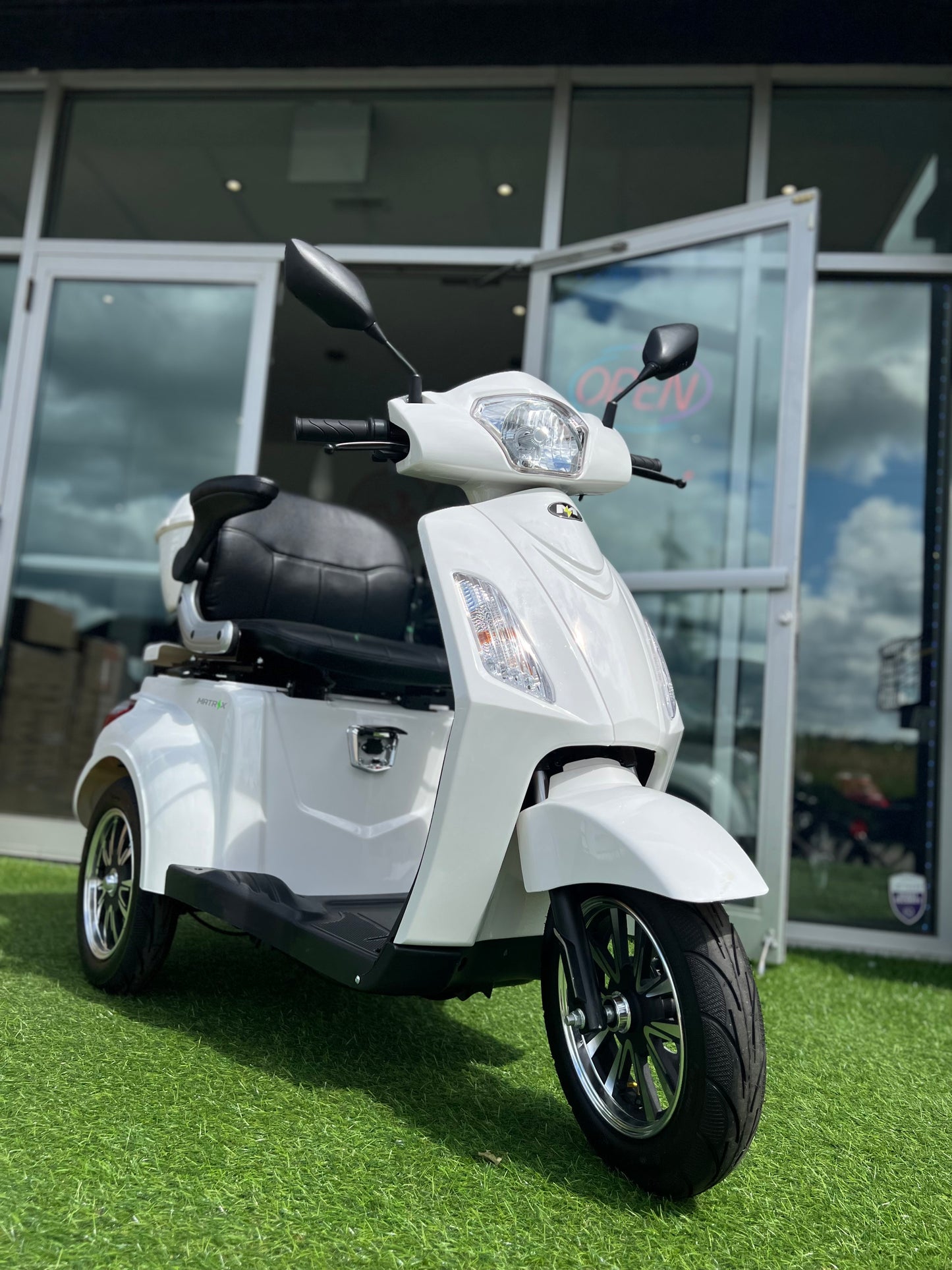 Matrix WAVE 3 Wheel Mobility Scooter – Ride the Wind Ebikes