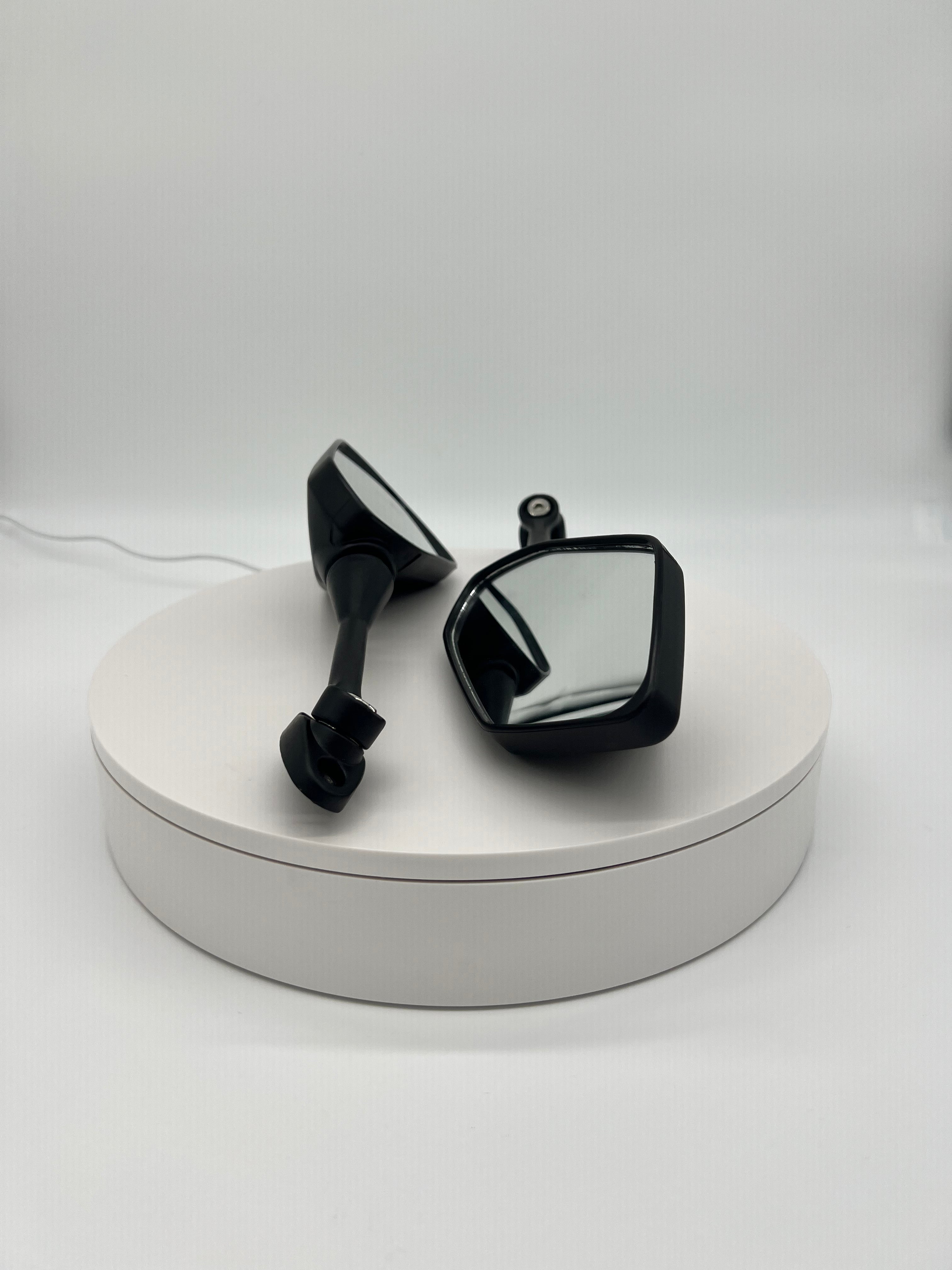 Emmo Zone, Tao Leo, Evoque Streetster Mirrors – Ride the Wind Ebikes